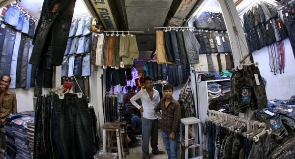 Teacher Resource: Re-thinking Fast Fashion Lesson Plan - YR Media