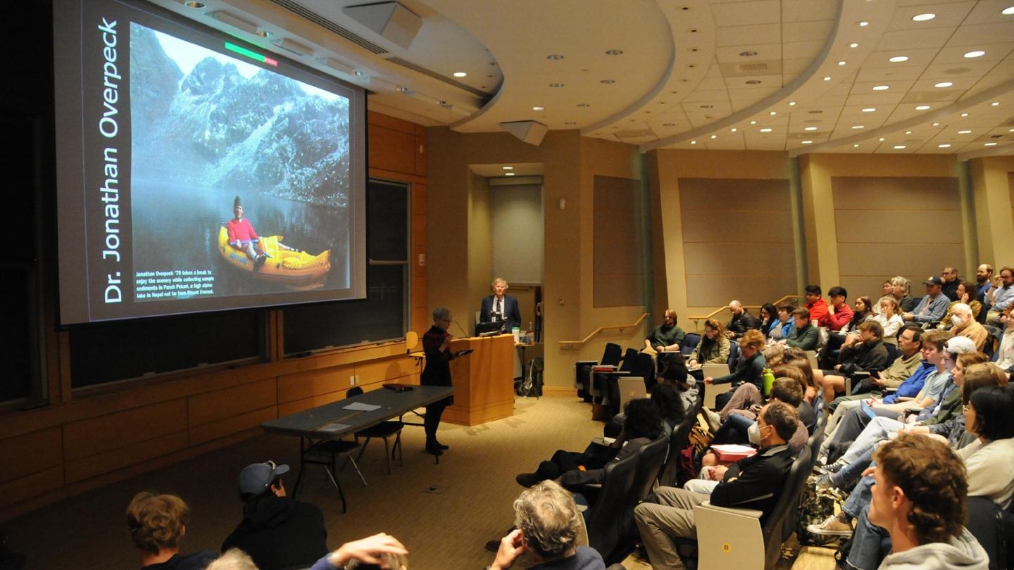 Coming Home, Giving Back - News - Hamilton College