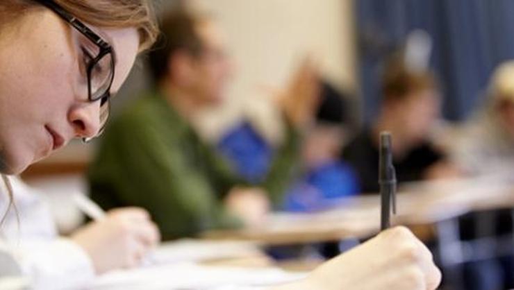 Admission and Aid - 10 Things About Hamilton - Hamilton College