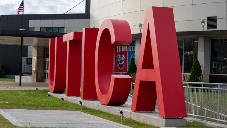 News - Utica: Three students. Three hours. One city. - Hamilton College