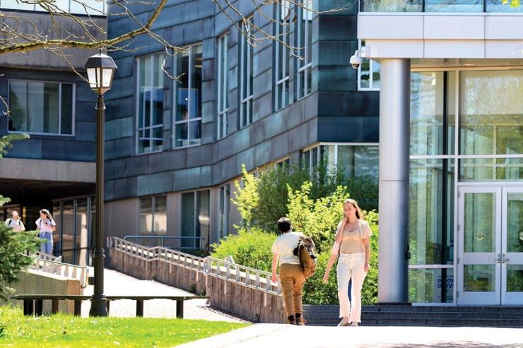Prelaw - Pre-Law - Hamilton College