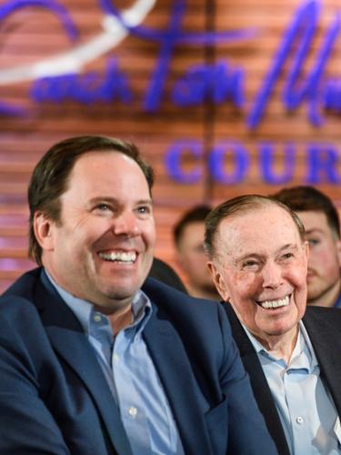 Honoring a Legend: The Tom Murphy Court - News - Hamilton College