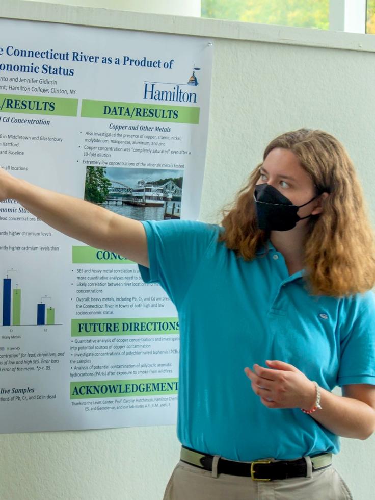 Show and Tell - News - Hamilton College