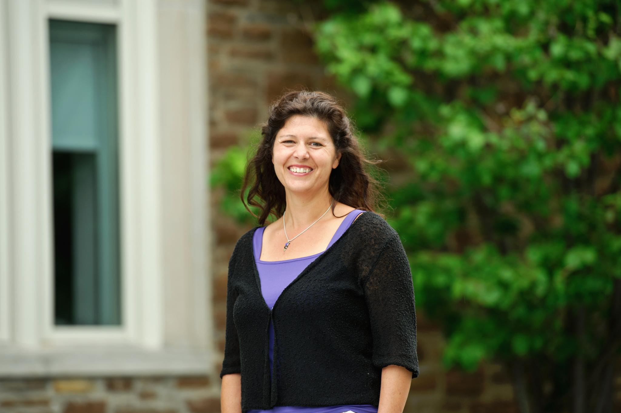 Siobhan Robinson - Faculty Directory - Hamilton College