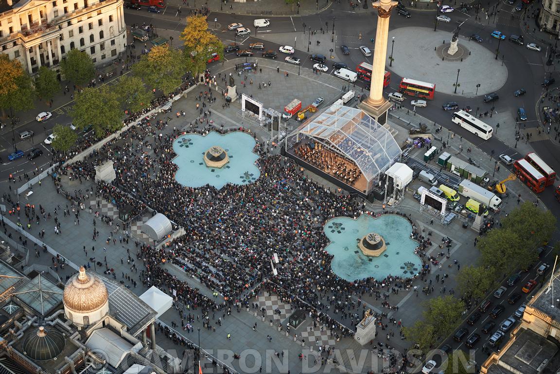 Aerial photograph of Trafalgar Square, with Nelsons Column - Stock ...