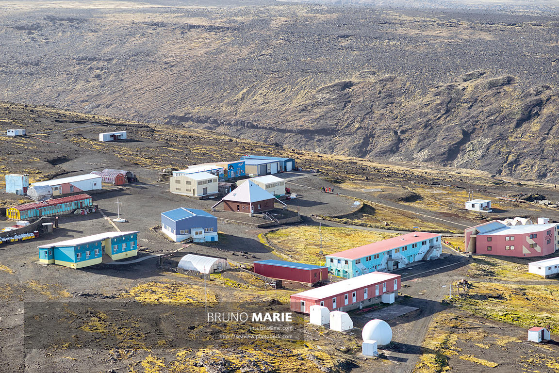 Bruno MARIE - Photographer The Alfred Faure scientific base, Possession ...