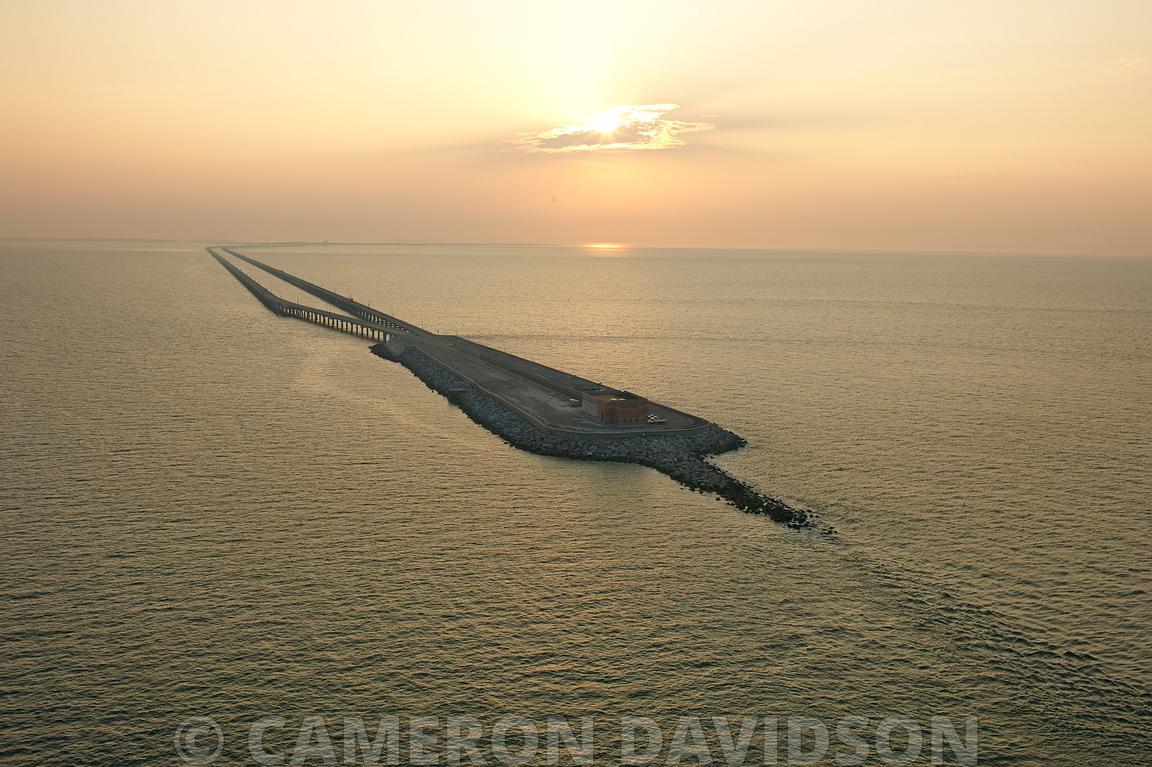 Tunnel wave Images - Search Images on Everypixel