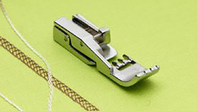 Baby Lock Accessory: Ovation/Evolution/Evolve Cover Chain Stitch Foot