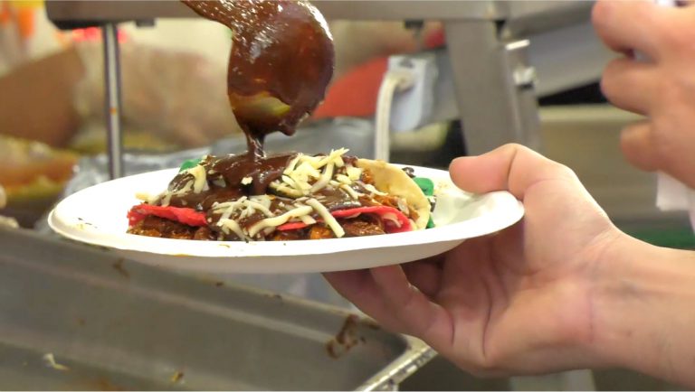 Mole brings Pilsen community together - Medill Reports Chicago