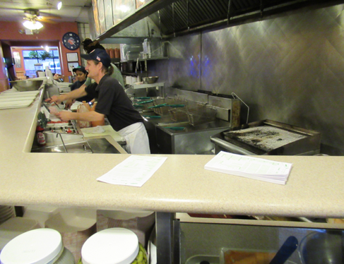 It's all about the wings - Buffalo Joe's - Medill Reports Chicago