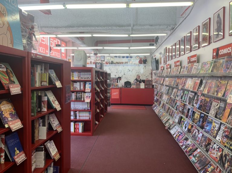 Patrick Brower builds a community around comics - Medill Reports Chicago