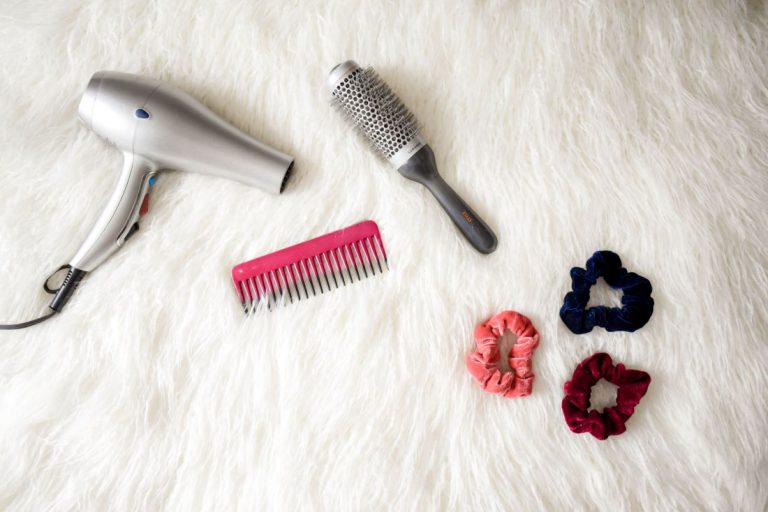Accessible beauty: Hair care products that help people with physical ...