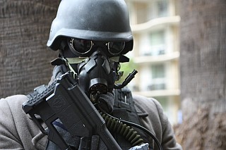 Cosplay.com - Helghast Rifleman from Killzone by Captain Fab.