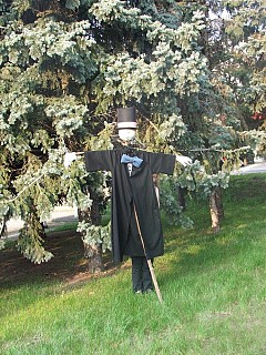 Cosplay.com - Turnip Head from Howl's Moving Castle by Rhysa