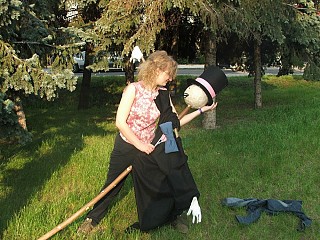 Cosplay.com - Turnip Head from Howl's Moving Castle by Rhysa