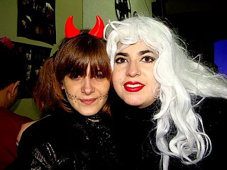 Cosplay.com - Adolf Hitler, Zombie Woman, Súcubo, etc... from (no ...