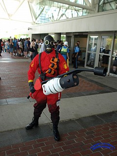Cosplay.com - Pyro from TF2 - Team Fortress 2 by Yahappynow