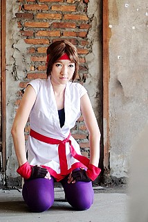 Cosplay.com - Yuri Sakazaki from King of Fighters by SkyIkao