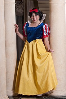 Cosplay.com - Snow White from Snow White and the Seven Dwarfs by disneydeee