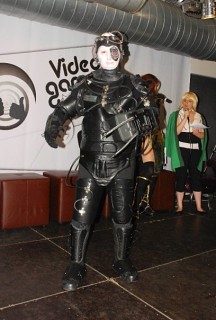 Cosplay.com - BORG from Star Trek: The Next Generation by lightside73