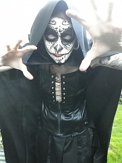 Cosplay.com - Death from Deadpool by carrithedeku