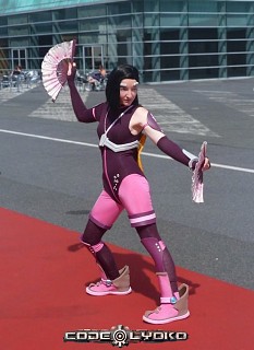 Cosplay.com - Yumi Ishiyama from Code Lyoko by llewell