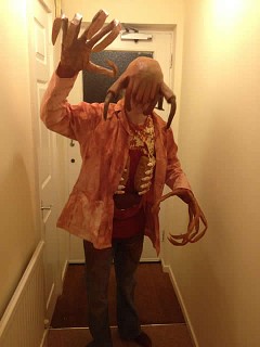 Cosplay.com - Headcrab Zombie from Half-Life 2 by jamescram