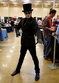 Cosplay.com - Shade from DC Comics/ Justice League by eriks_mask