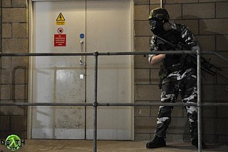 Cosplay.com - Corporal Adrian Shepard from Half-Life by Leadmill