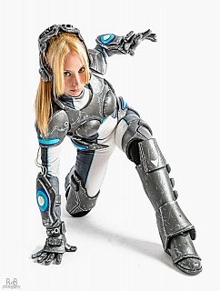 Cosplay.com - Nova Terra from StarCraft 2 by Zadra