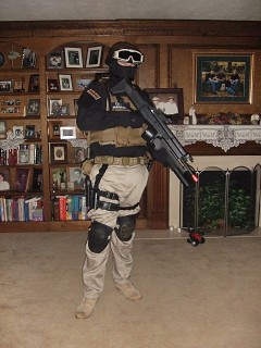 Cosplay.com - PMC (Praying Mantis) from Metal Gear Solid 4: Guns of the ...