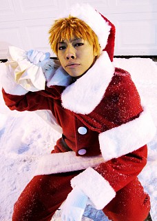 Cosplay.com - Kurosaki Ichigo (Christmas) from Bleach by sonteen12