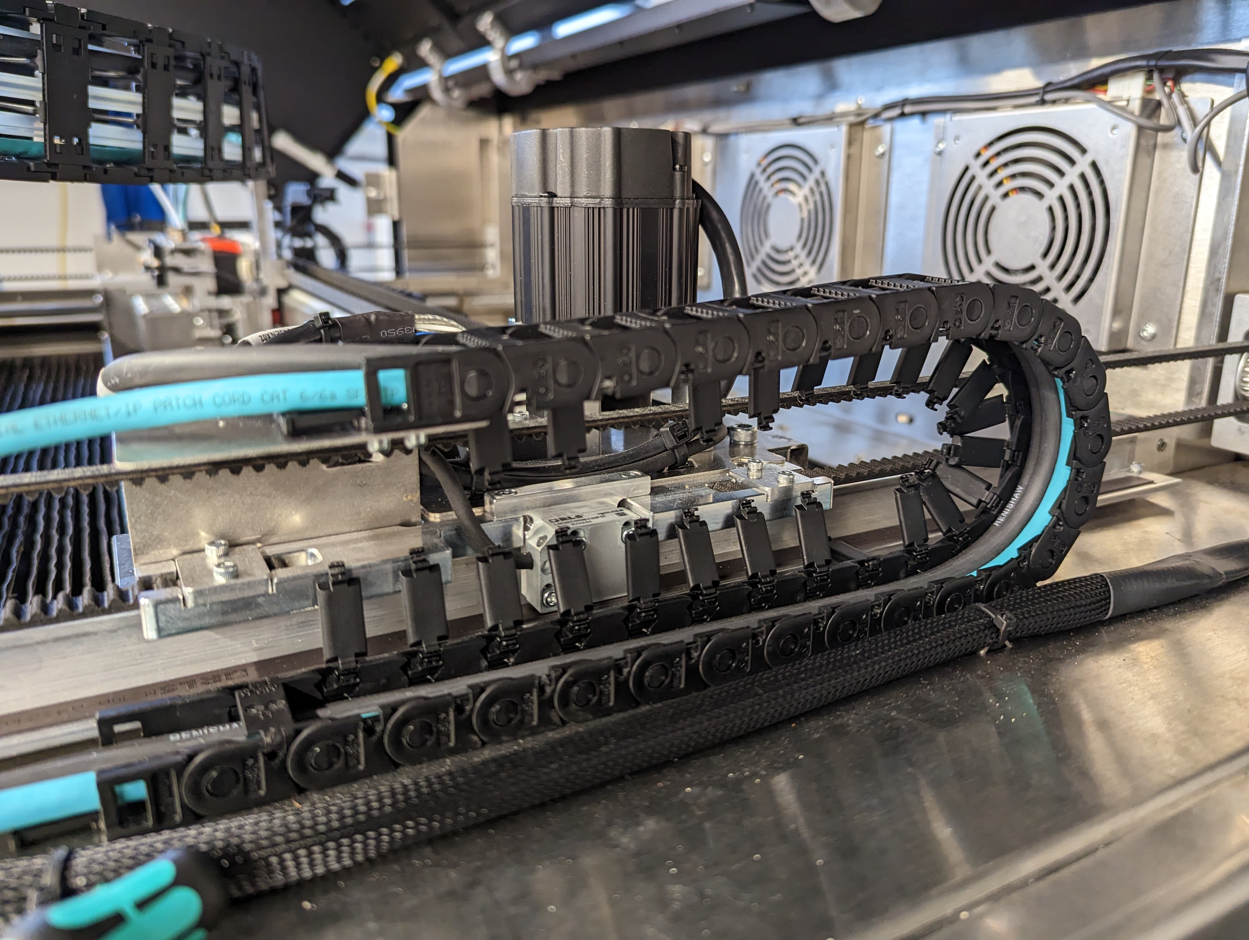 Replacing the X Motor Driver Communications Cable (FX20)
