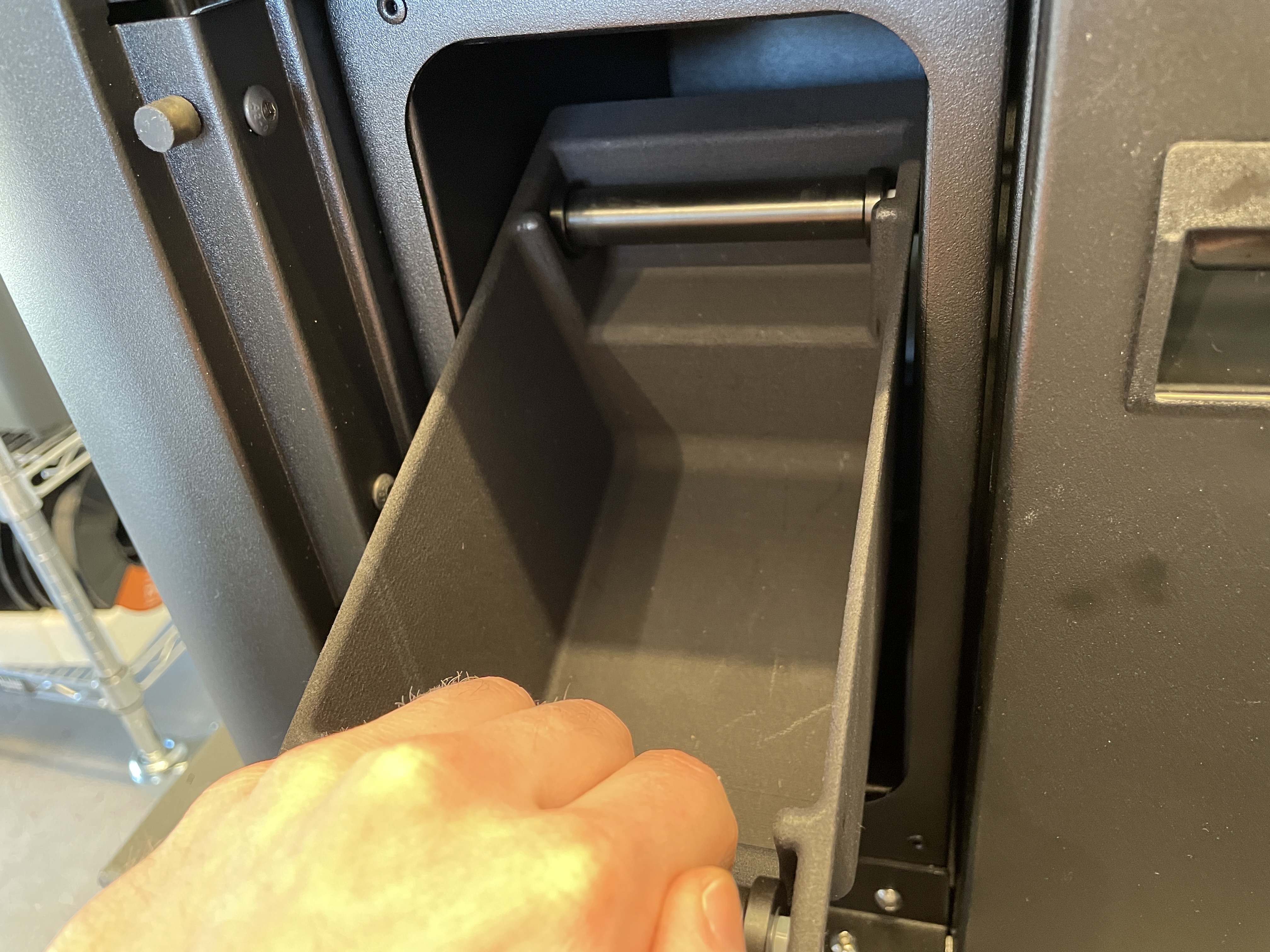 Replacing Composite Material Tubes (FX10)