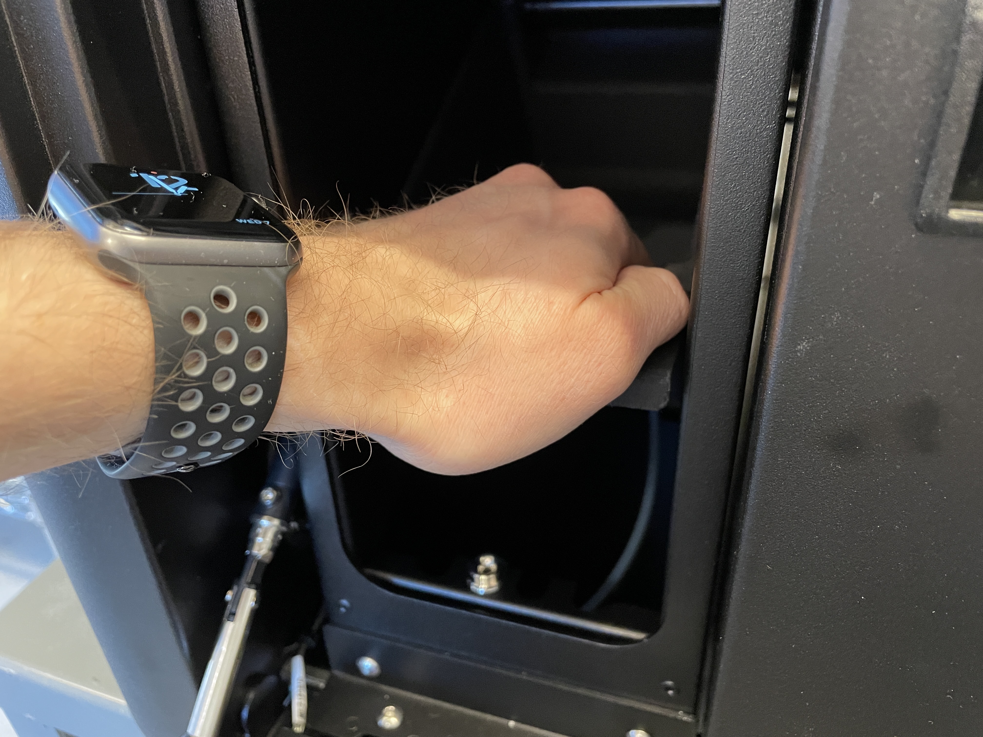 Replacing Composite Material Tubes (FX10)