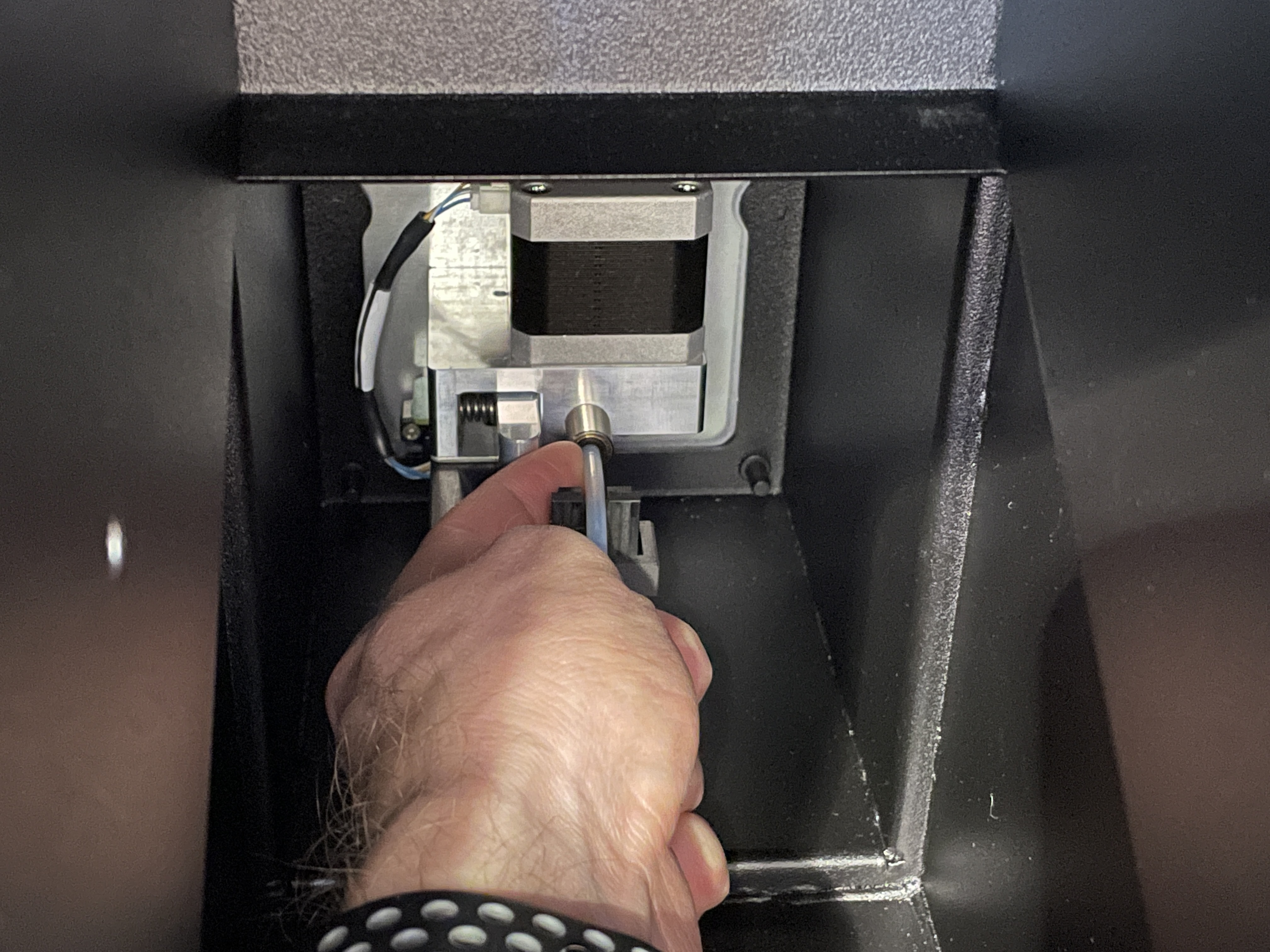 Replacing Composite Material Tubes (FX10)