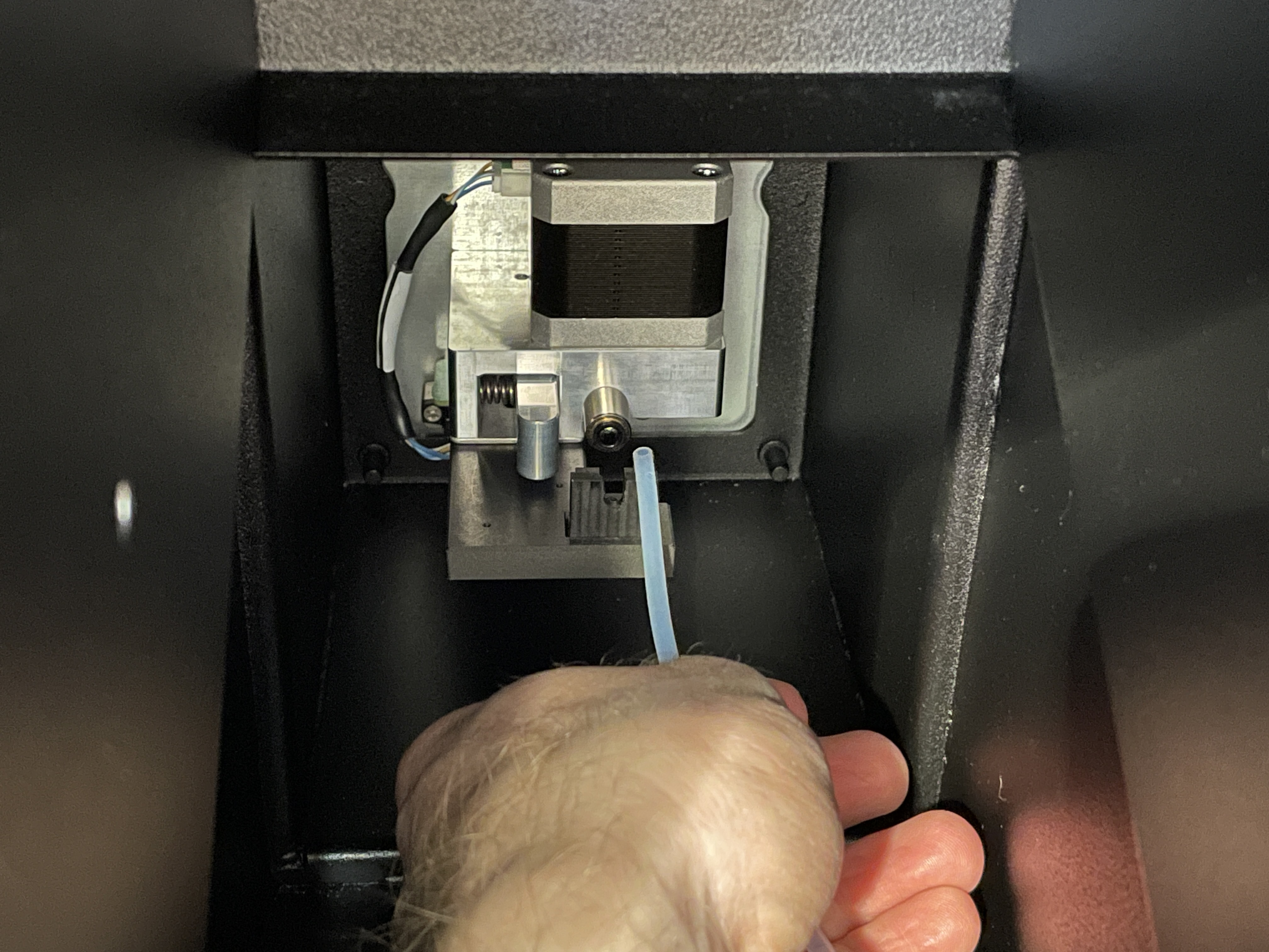 Replacing Composite Material Tubes (FX10)