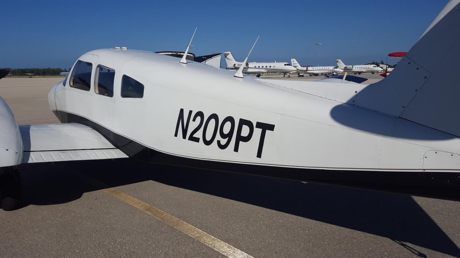 KTMB KTMB: Accelerated stalls, VMC demo, 2 ILS 9R approach. Kamal Patel