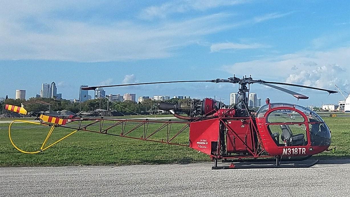 H125 with Fastfin system and Maximum pilot view kit installed flying ...