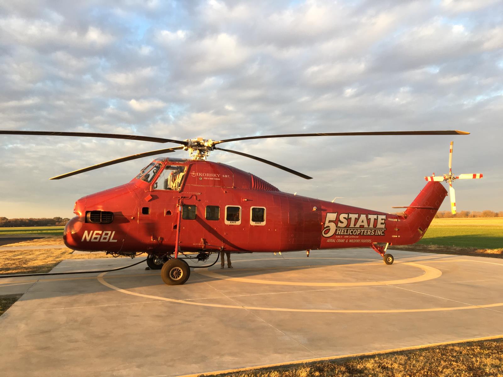 KCXO JOBSITE KCXO TE82: 26 lifts, ac units at new movie theatre. Bryce ...