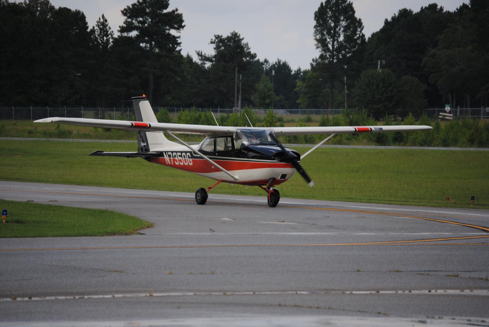 HMP FFC HMP: ILS 31, RNAV06 ATTITUDE FLYING, PARTIAL PANEL, CONSTANT ...