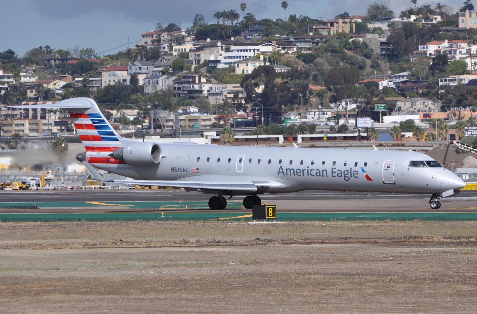KCLT KMHT: FPL-JIA5667-IS -CRJ7/M-SDE3FGRWZ/LB1 -KCLT2159 -N0477F310 ...