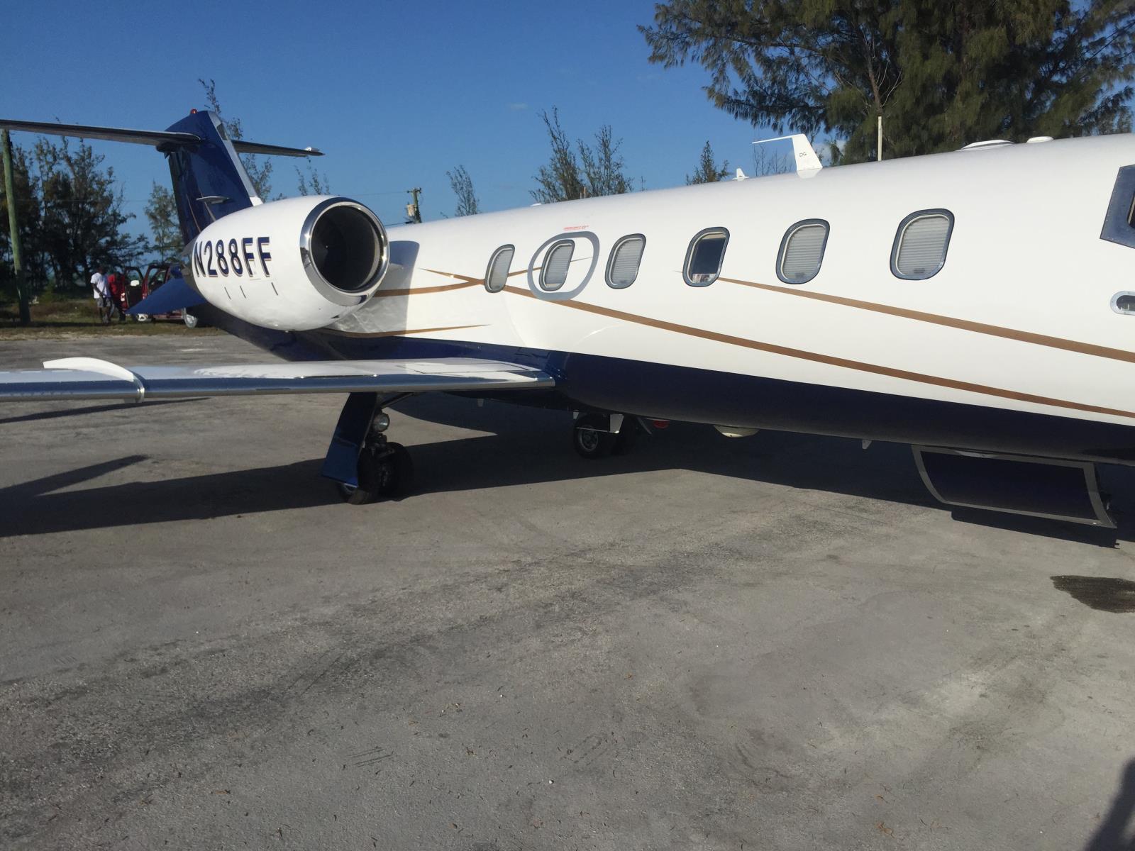 KTEB-KAHN-KBCT-KPIE: Q33046 3 pax J. Mead Hurrican Mathew