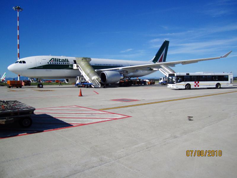 LFBO-LFBO: F187 AIB87CB 871 FLT 203/JLR&ALP/Emergency Ram Air Inlet ...