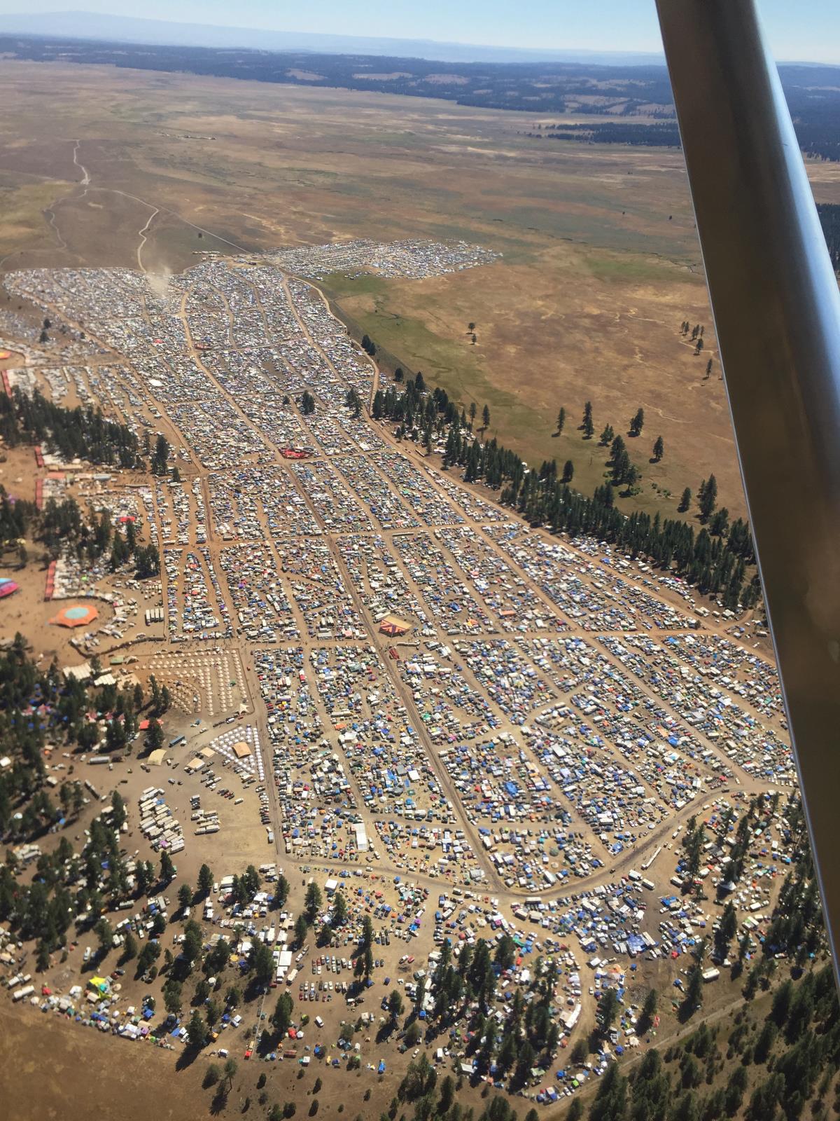 K6K5 KS33 KGCD K6K5: Fly over solar festival at big summit prairie
