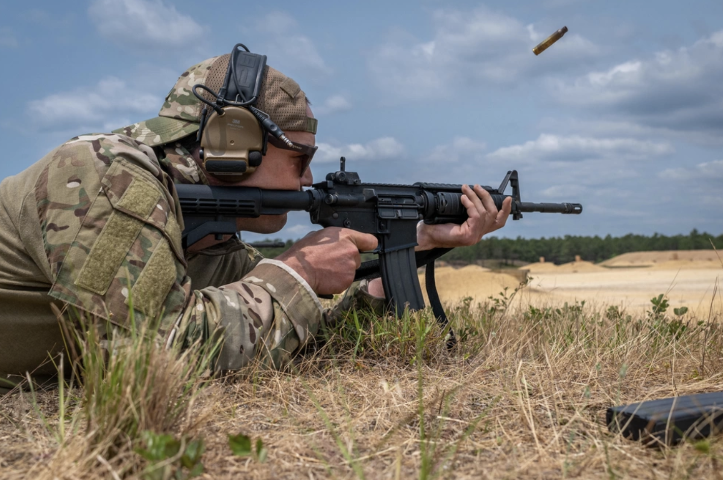 ARMSLIST - M4 vs AR-15 | What's the Difference?