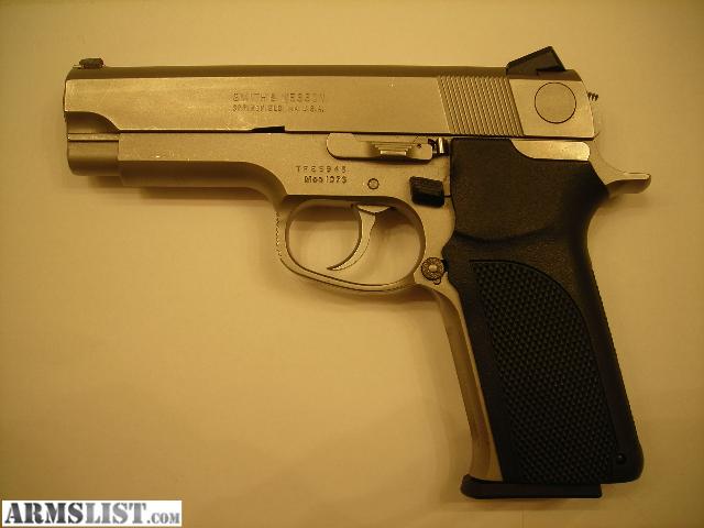ARMSLIST - For Sale: S&W MODEL 1076 10MM STAINLESS SEMI-AUTO