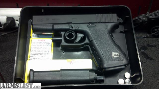 ARMSLIST - For Sale: Glock 19 With Laser