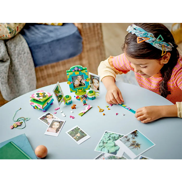 LEGO Disney Mirabel's Photo Frame And Jewelry Box 334 Pieces | Mind ...