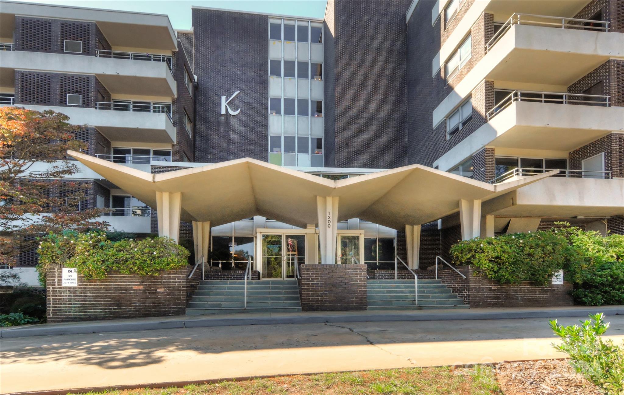 1300 Reece Road Charlotte, North Carolina, United States – Home For Sale